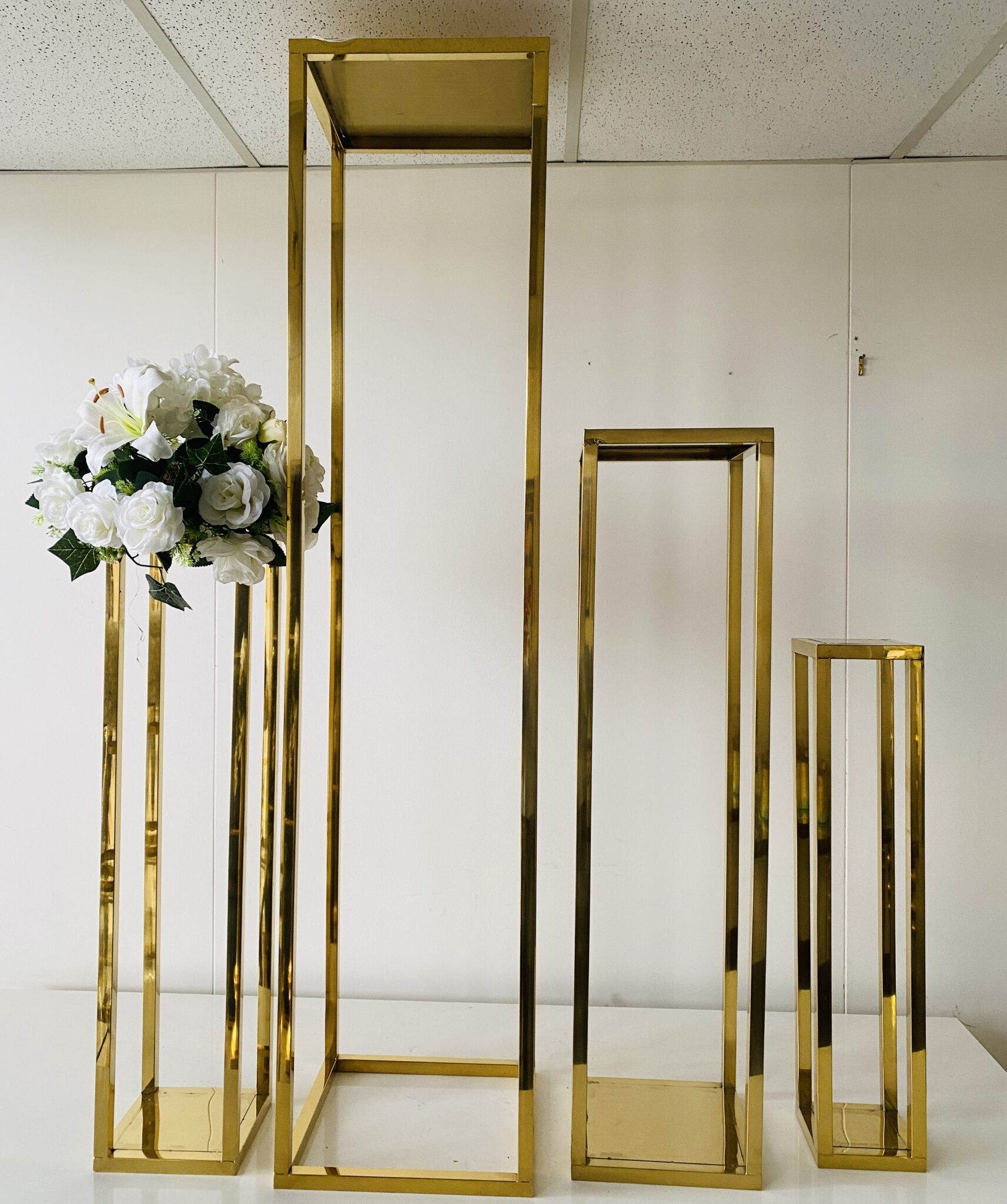 Gold Metal Party Centerpiece Stands S/3